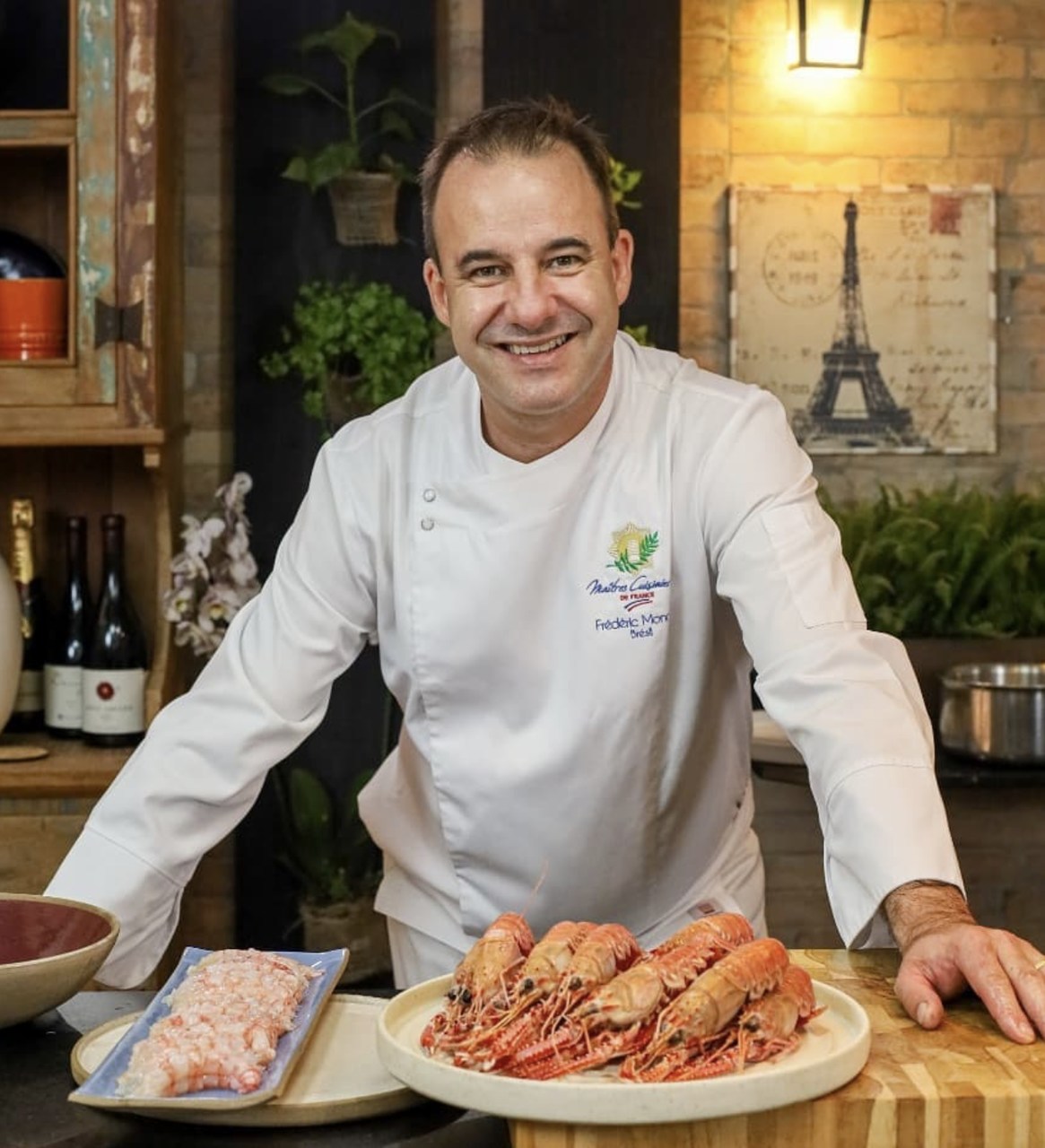 Chef Frédéric Monnier teaches children to eat healthy - Family Trip ...