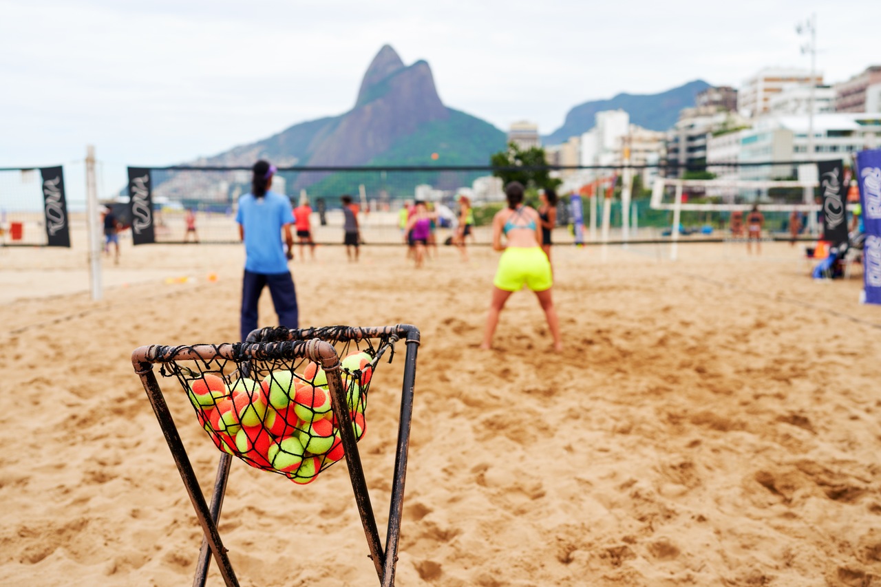 Beach Tennis, the sport the world fell in love with - Family Trip Magazine